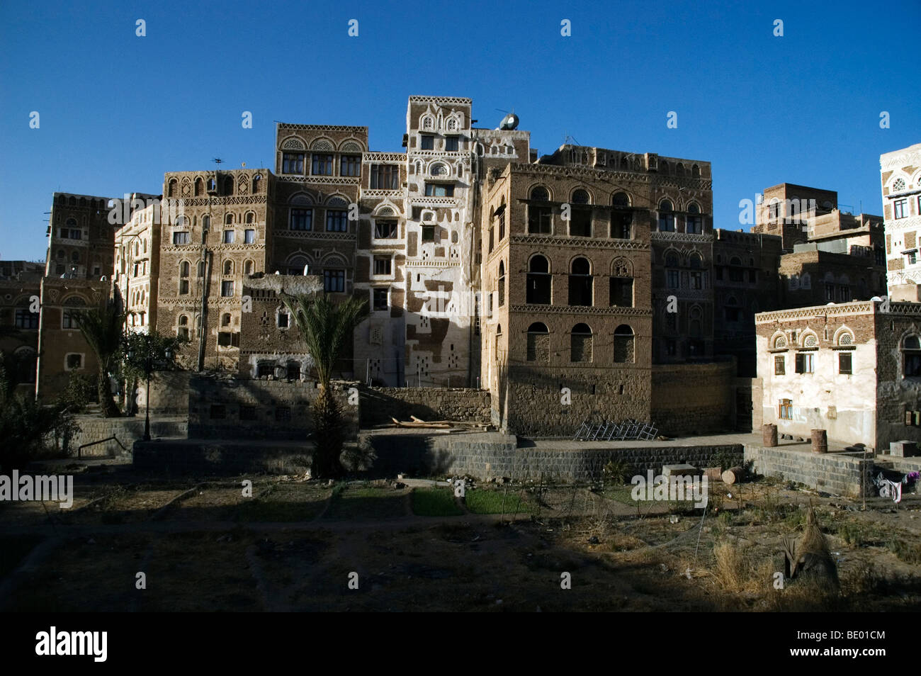 Alte Turm beherbergt und traditionelle Architektur in der Altstadt von ...
