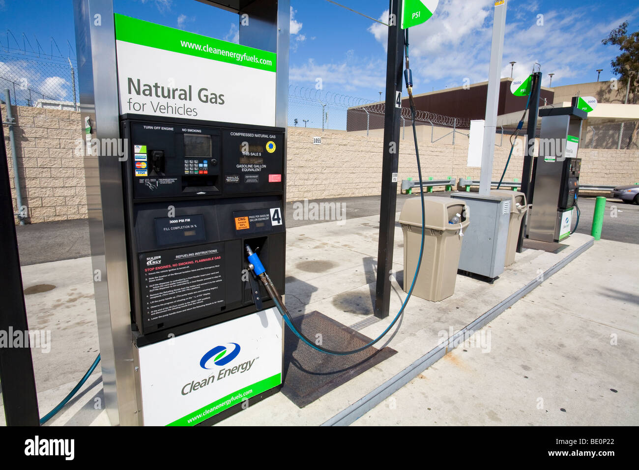 Gas station usa -Fotos und -Bildmaterial in hoher Auflösung – Alamy
