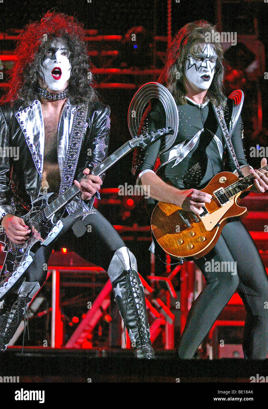 Kiss band 2003 -Fotos und -Bildmaterial in hoher Auflösung – Alamy