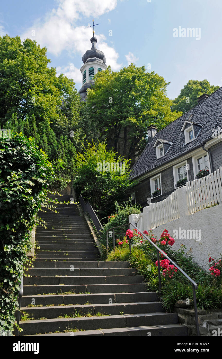 Steile Treppe, Kirche, Altstadt, Graefrath, Solingen, Bergisches Land ...