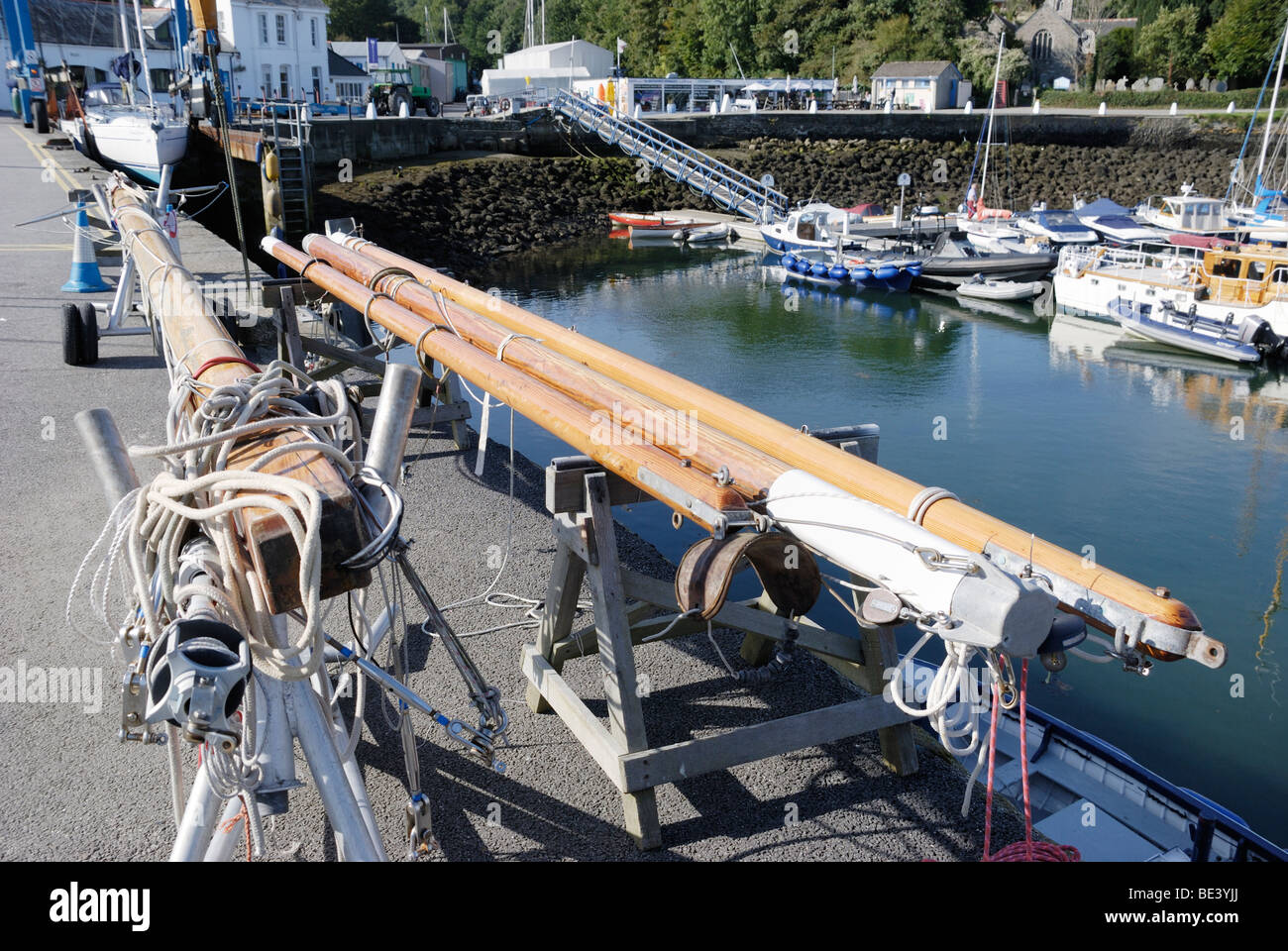 Maritime masts -Fotos und -Bildmaterial in hoher Auflösung – Alamy