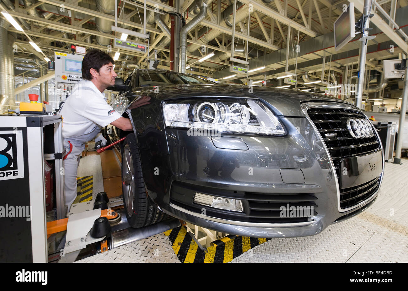 Audi a6 avant -Fotos und -Bildmaterial in hoher Auflösung – Alamy