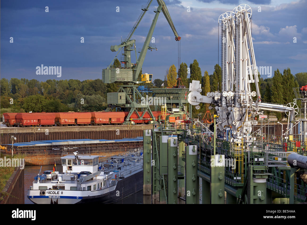Royal dutch shell -Fotos und -Bildmaterial in hoher Auflösung – Alamy