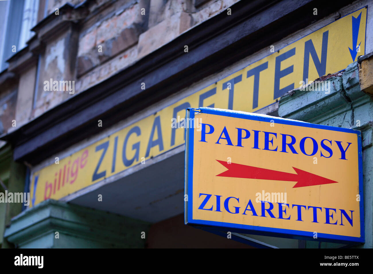 Cigarette store -Fotos und -Bildmaterial in hoher Auflösung – Alamy