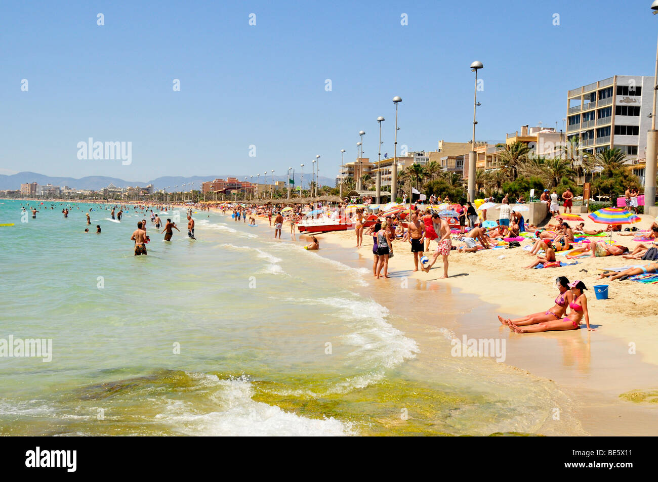El arenal menschen -Fotos und -Bildmaterial in hoher Auflösung – Alamy