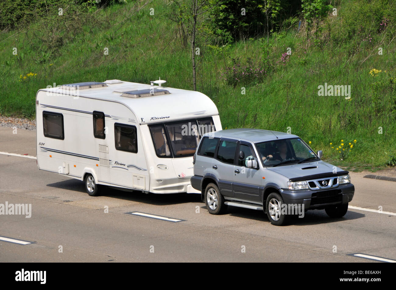 Bilder zum abschleppen von autos -Fotos und -Bildmaterial in hoher ...