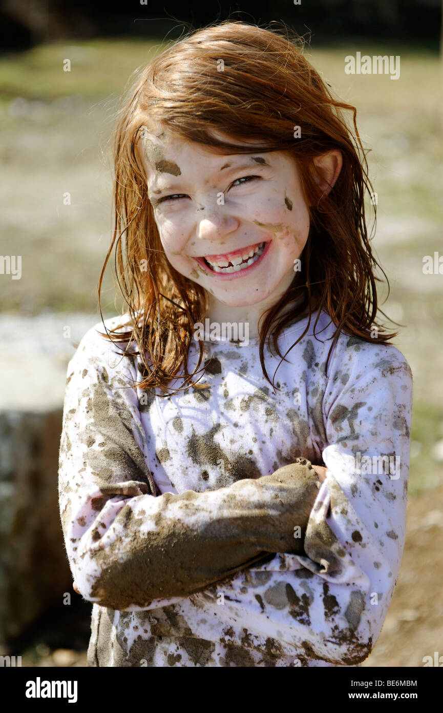 Schmutzige kinder -Fotos und -Bildmaterial in hoher Auflösung – Alamy