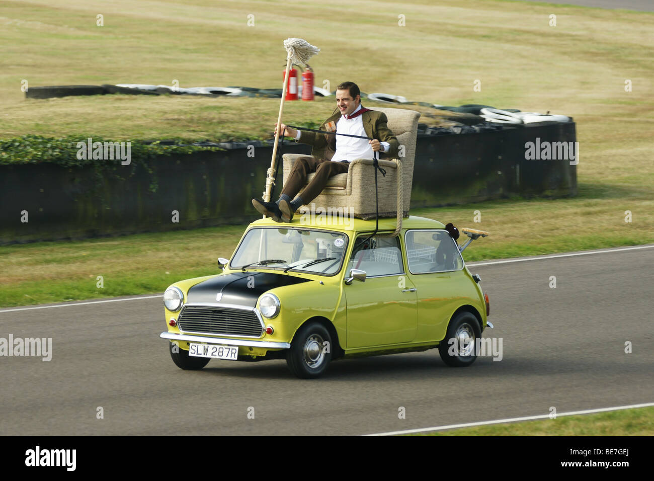 Mr bean car -Fotos und -Bildmaterial in hoher Auflösung – Alamy
