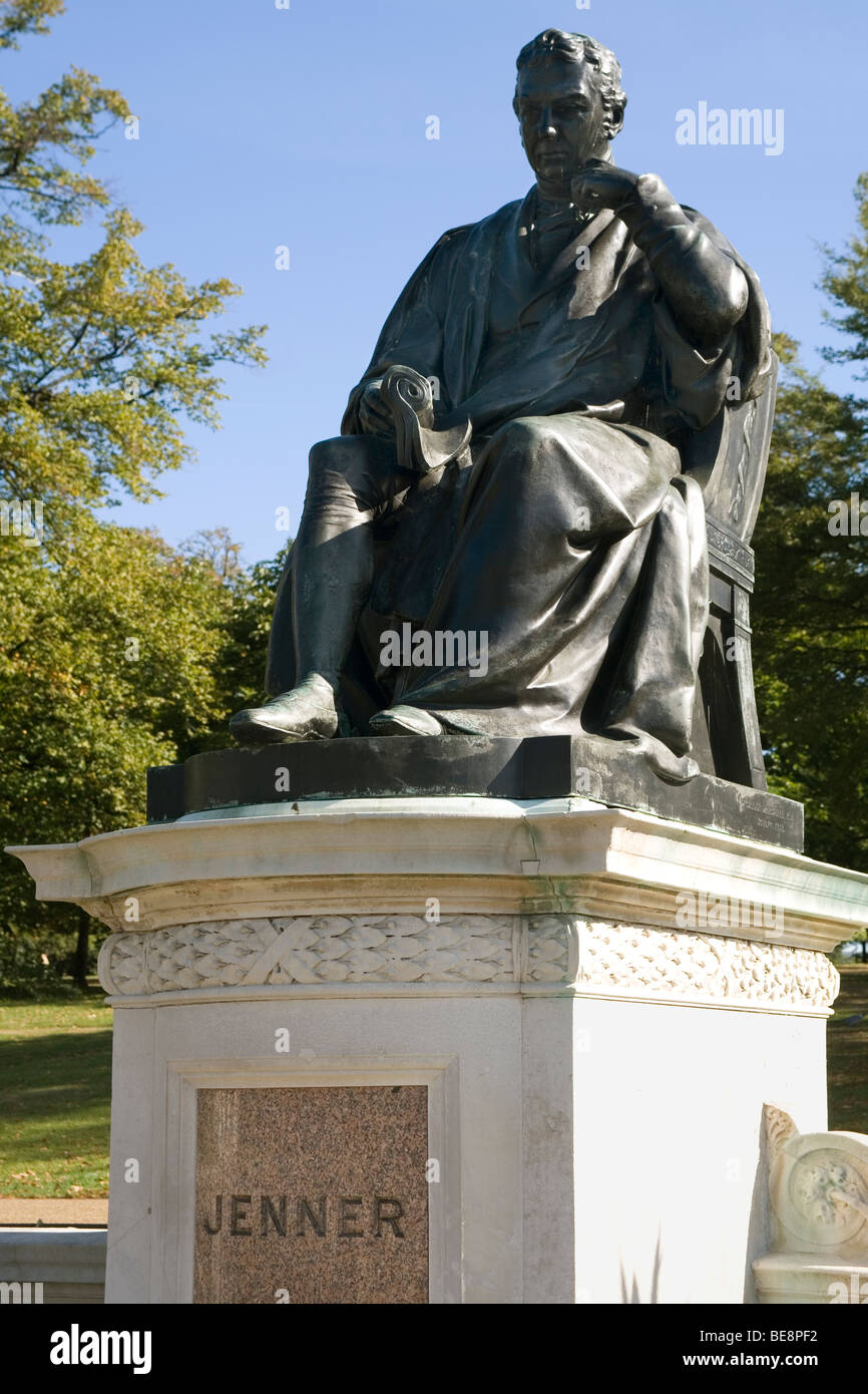 Edward jenner statue -Fotos und -Bildmaterial in hoher Auflösung – Alamy