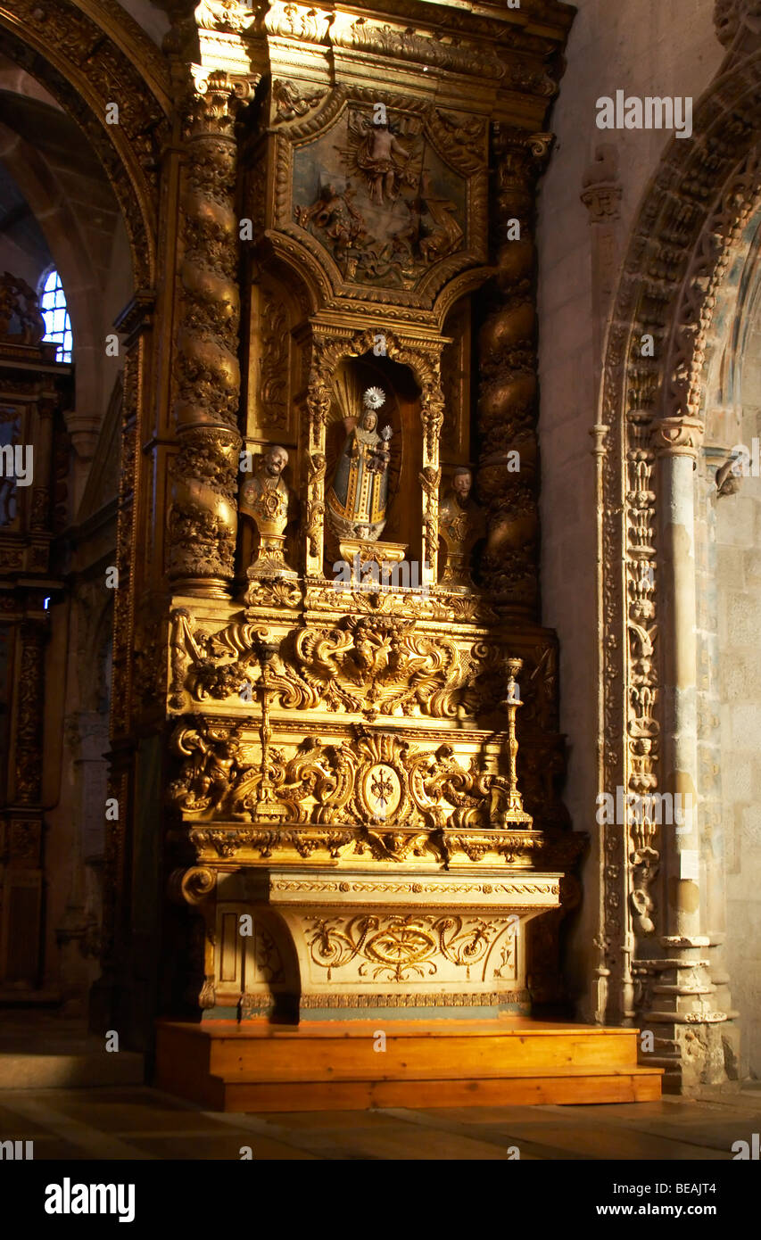 Sao Francisco Kirche Altar Porto portugal Stockfotografie - Alamy