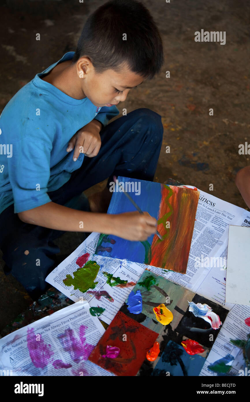 Kinder kunstprojekt -Fotos und -Bildmaterial in hoher Auflösung – Alamy