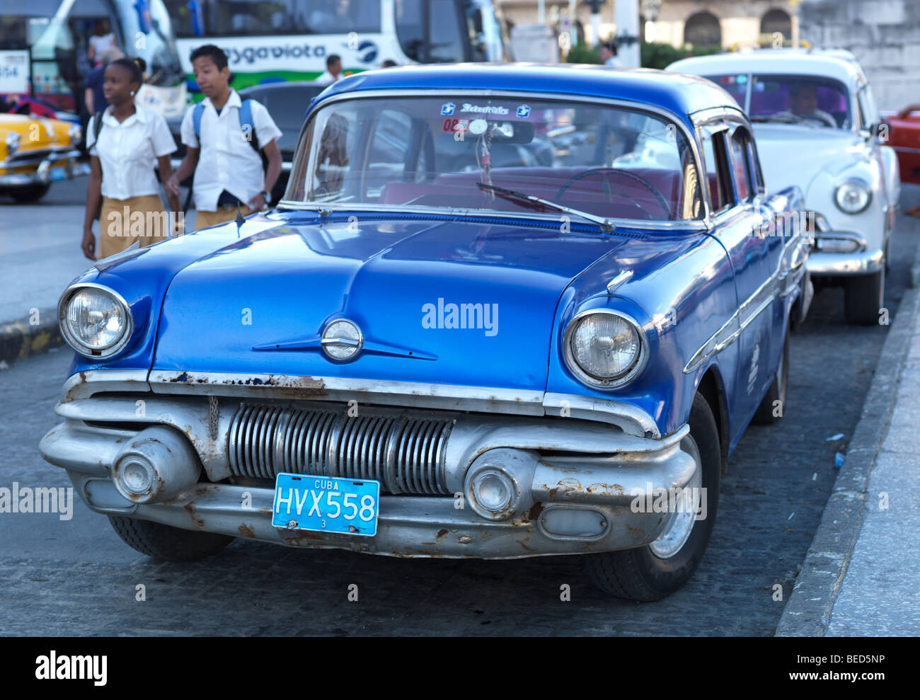 Oldtimer blau -Fotos und -Bildmaterial in hoher Auflösung – Alamy