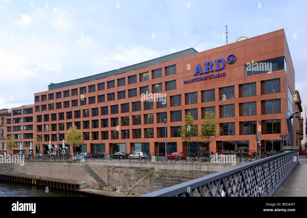 Ard tv studio -Fotos und -Bildmaterial in hoher Auflösung – Alamy