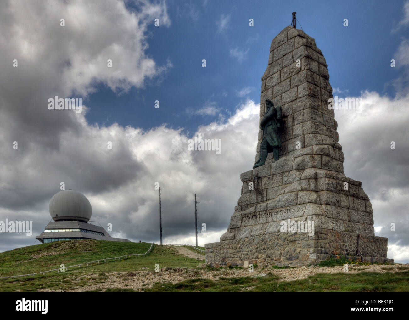 Monumento des diables bleus -Fotos und -Bildmaterial in hoher Auflösung ...