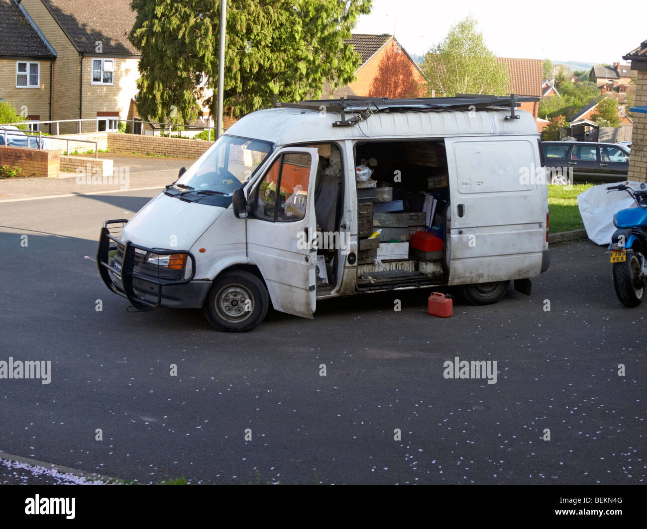 Ford transit -Fotos und -Bildmaterial in hoher Auflösung – Alamy