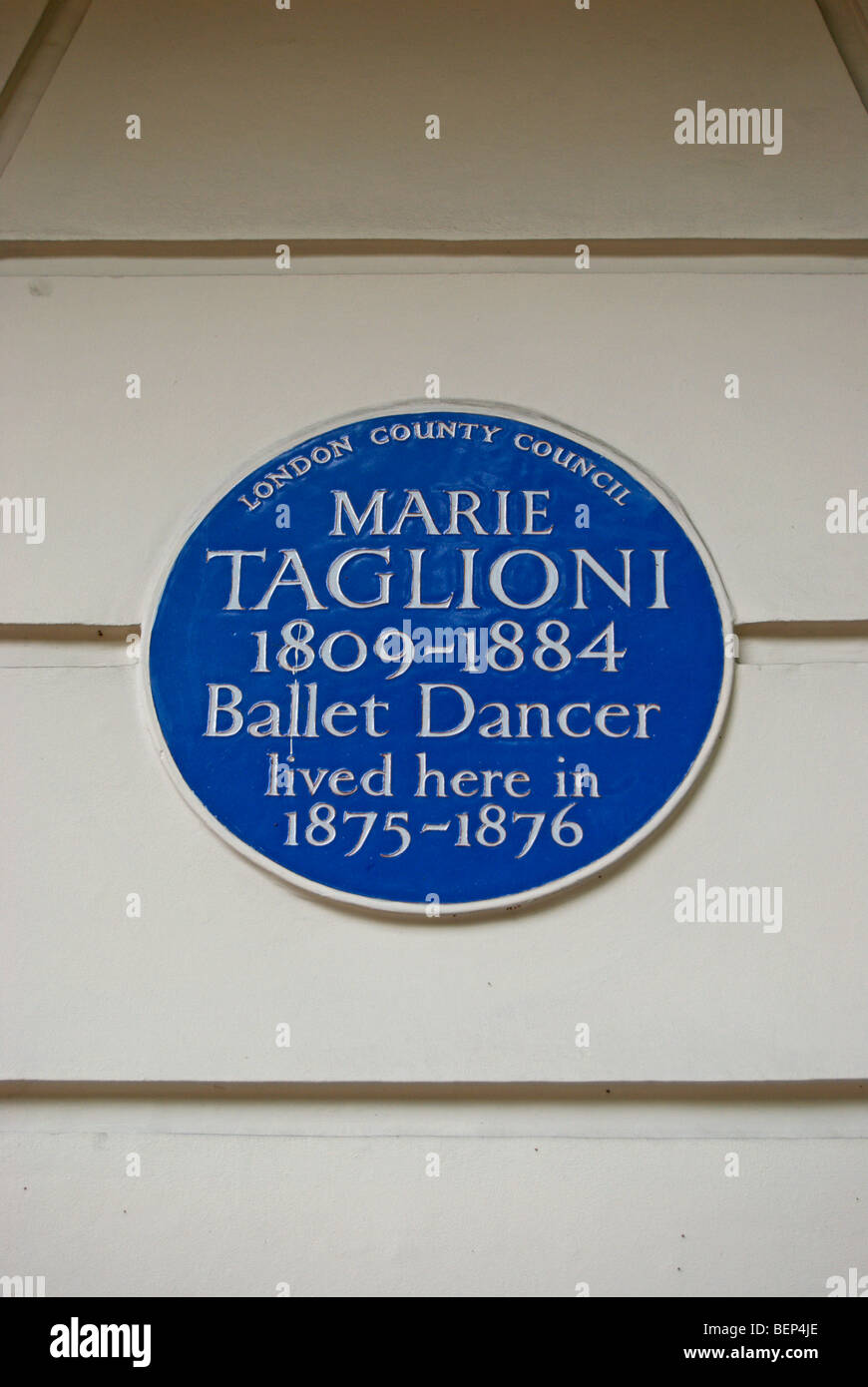 Marie taglioni blaue plakette -Fotos und -Bildmaterial in hoher ...