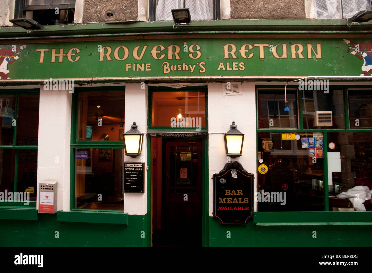 Rovers return inn -Fotos und -Bildmaterial in hoher Auflösung – Alamy