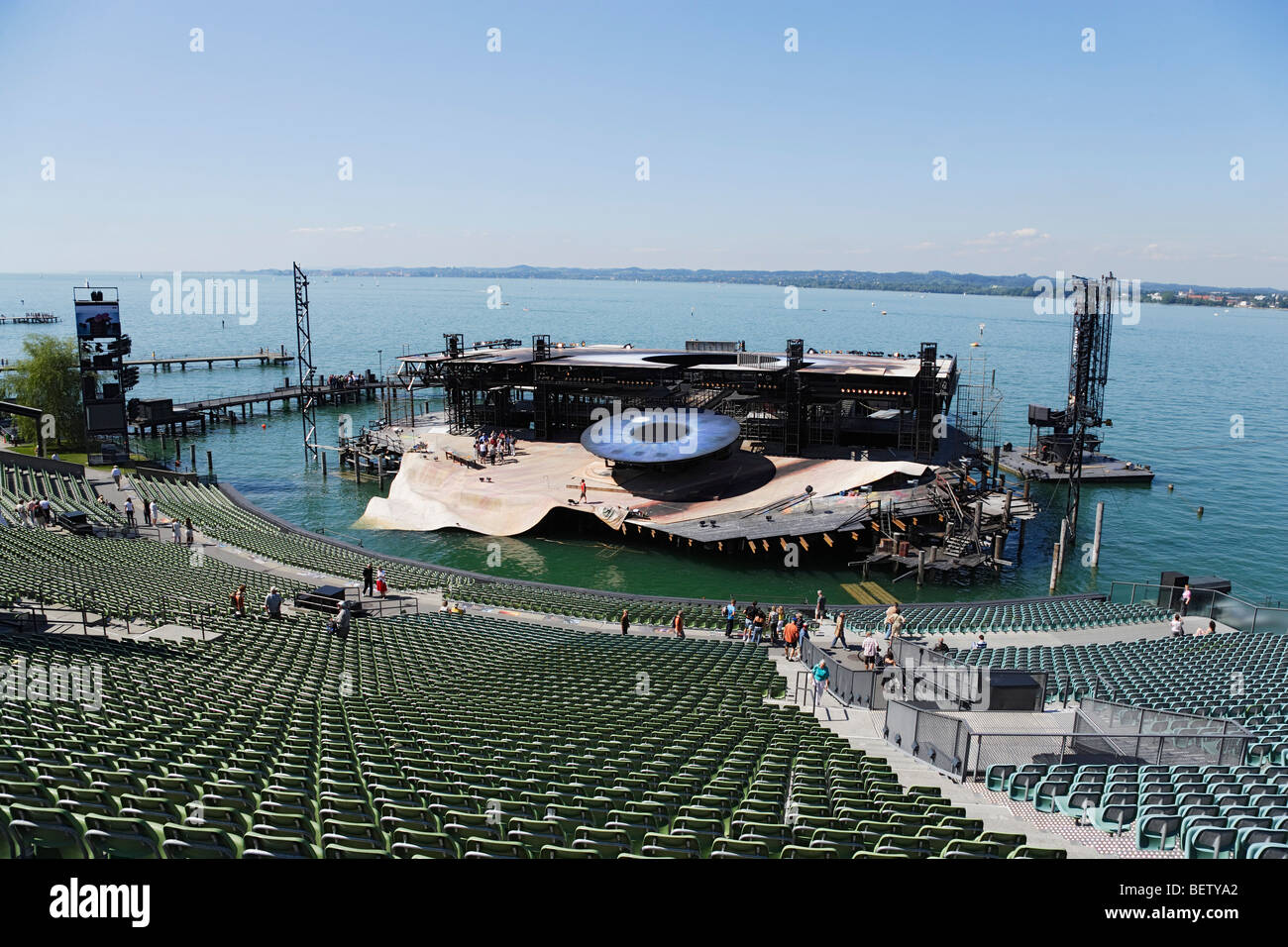 Bregenzer festspiele tosca -Fotos und -Bildmaterial in hoher Auflösung ...