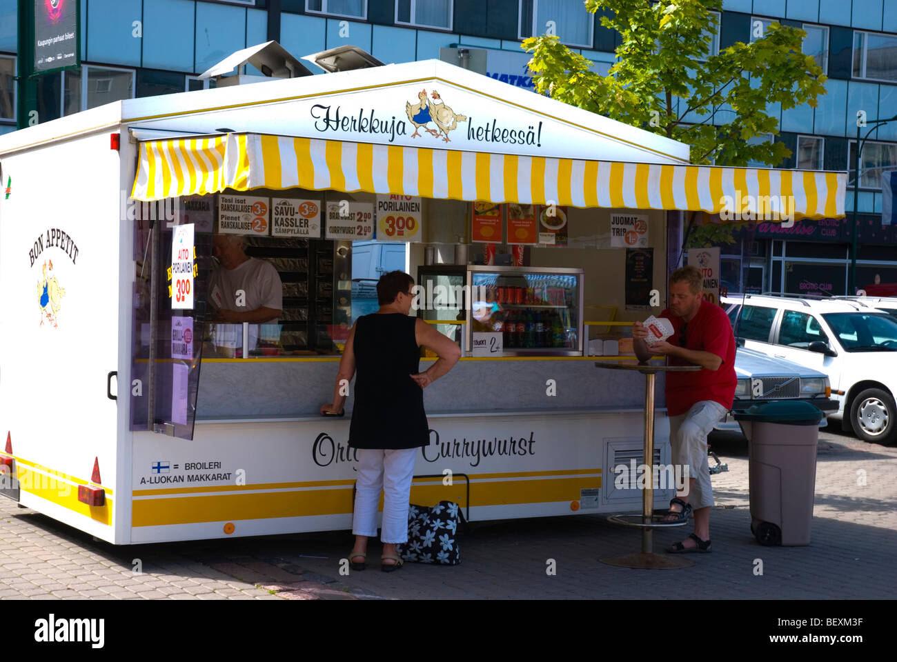 Imbiss-Stand am Marktplatz in Pori-Finnland-Europa Stockfotografie - Alamy