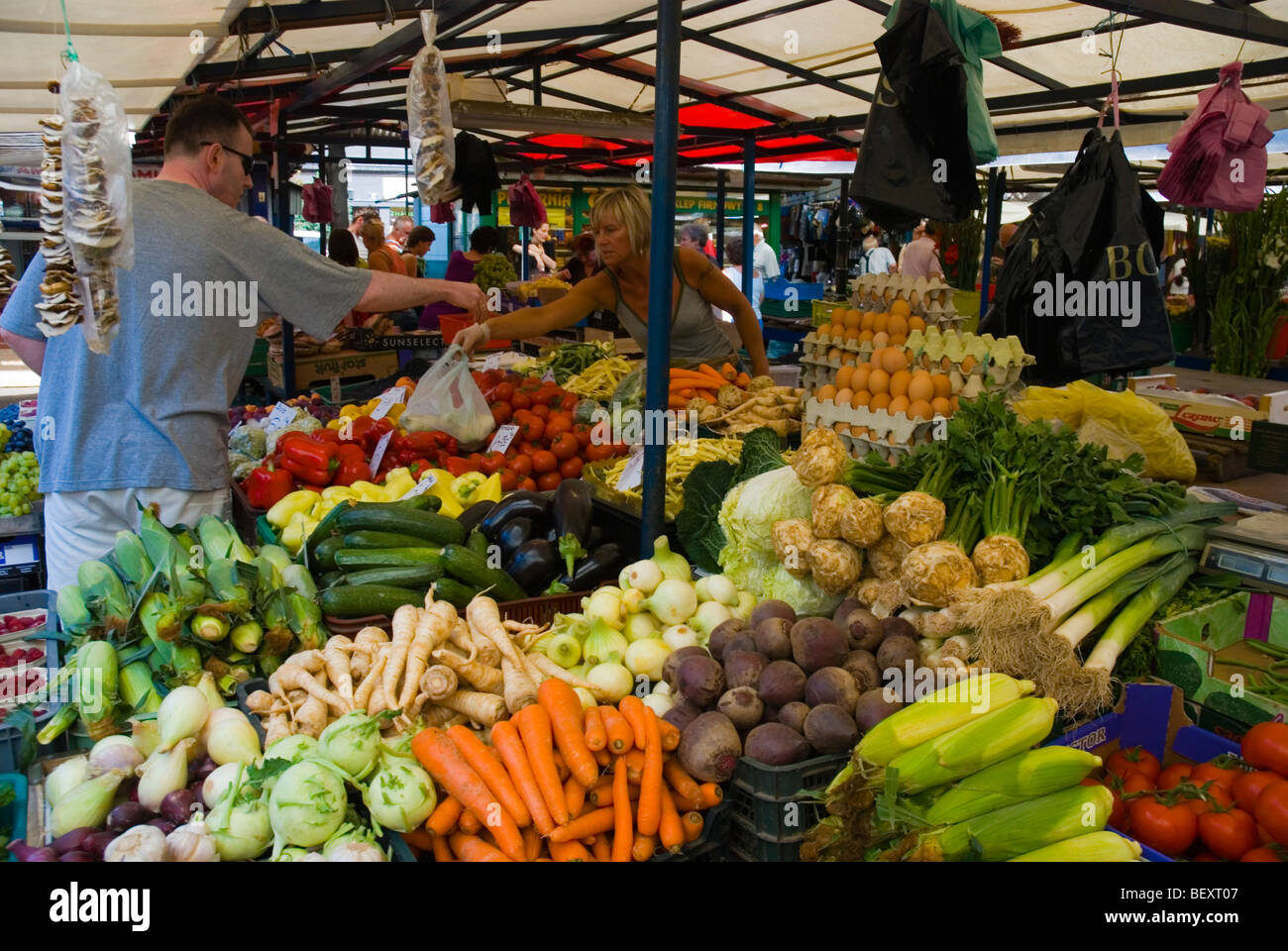 Märkte in polen -Fotos und -Bildmaterial in hoher Auflösung – Alamy