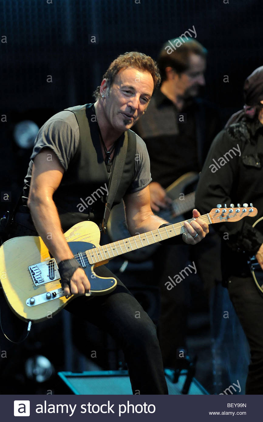 Bruce Springsteen In Concert Stockfotos und -bilder Kaufen - Alamy