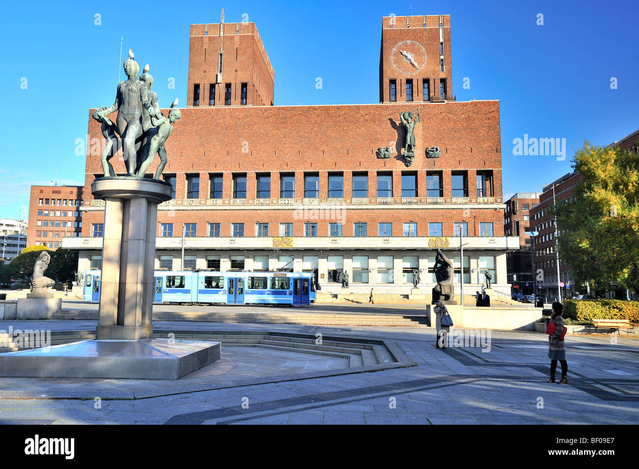 Oslo city hall -Fotos und -Bildmaterial in hoher Auflösung – Alamy