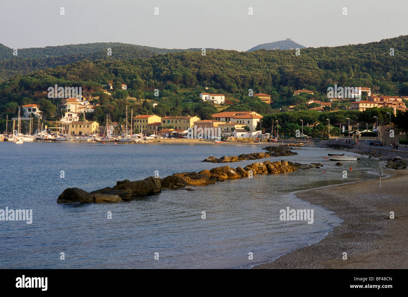 Cavo beach -Fotos und -Bildmaterial in hoher Auflösung – Alamy