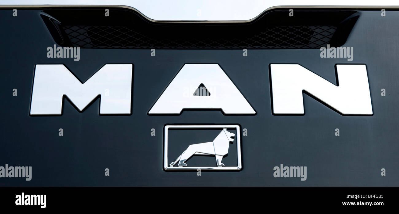 Logo der MAN AG auf ein MAN LKW, MAN Forum, München, Bayern ...