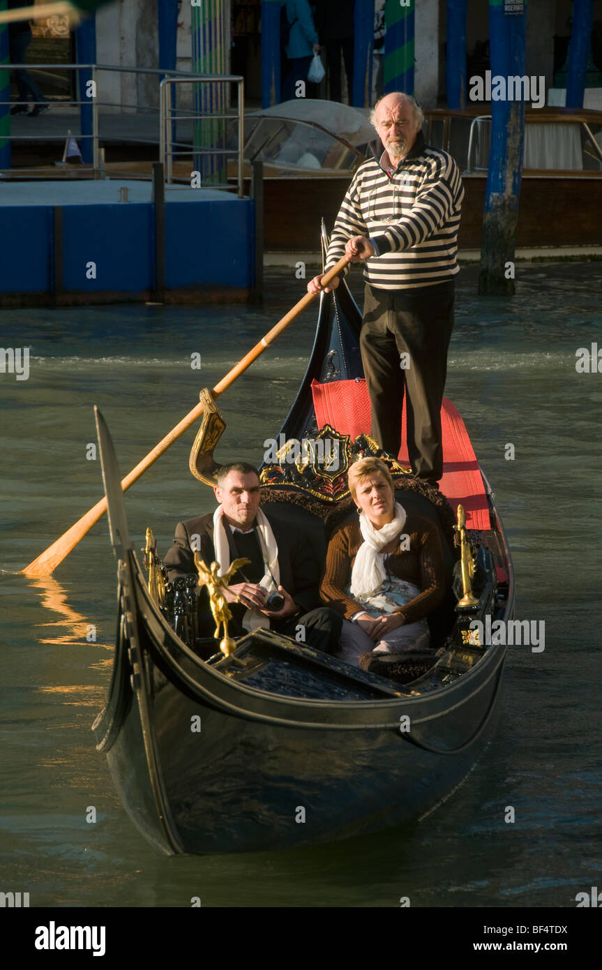 Venedig gondelfahrt -Fotos und -Bildmaterial in hoher Auflösung – Alamy