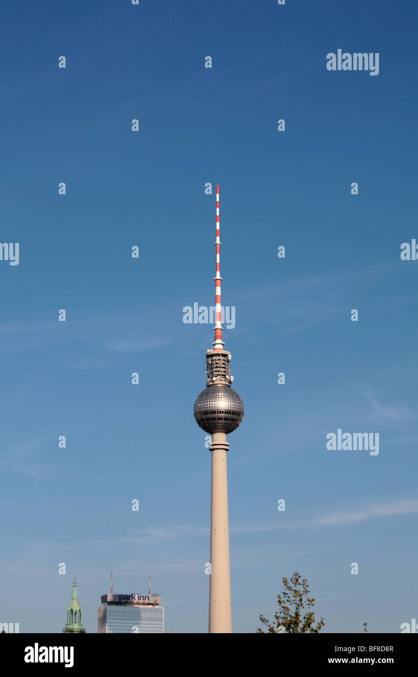 Fountain alexanderplatz berlin germany -Fotos und -Bildmaterial in ...
