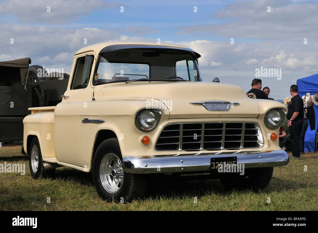 Stepside pickup truck -Fotos und -Bildmaterial in hoher Auflösung – Alamy