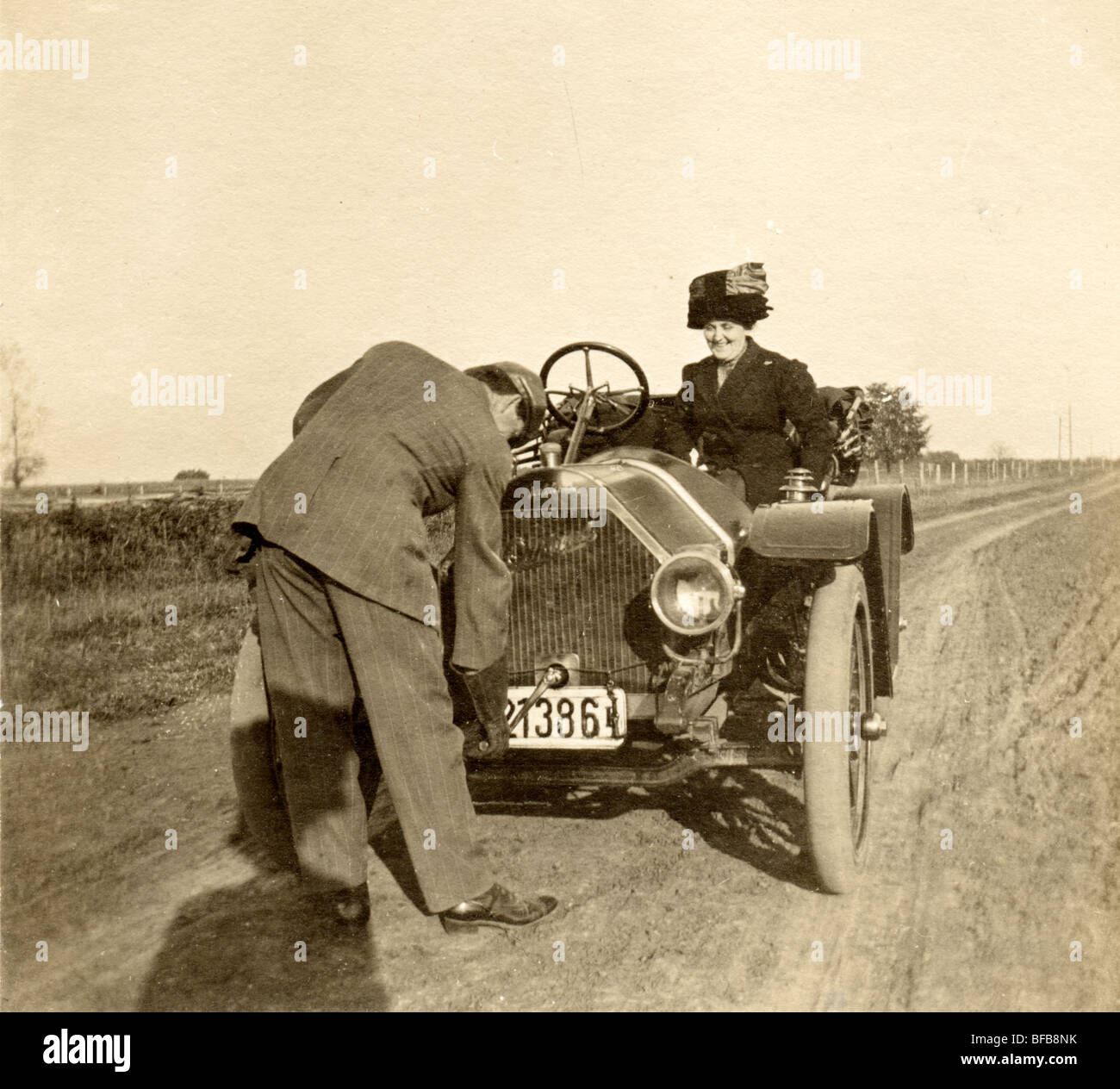 Kurbel starten -Fotos und -Bildmaterial in hoher Auflösung – Alamy