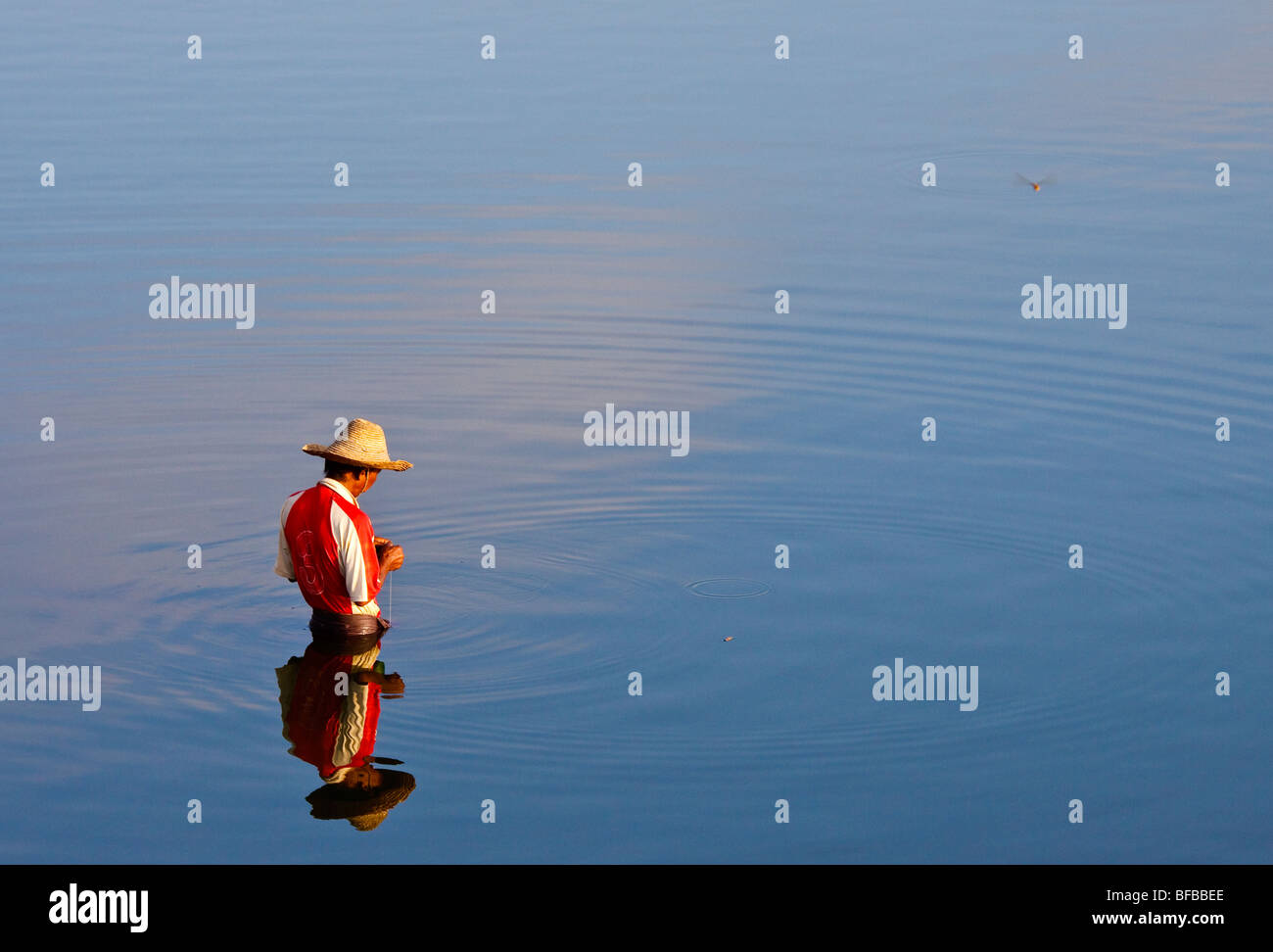 Angeln in burma -Fotos und -Bildmaterial in hoher Auflösung – Alamy