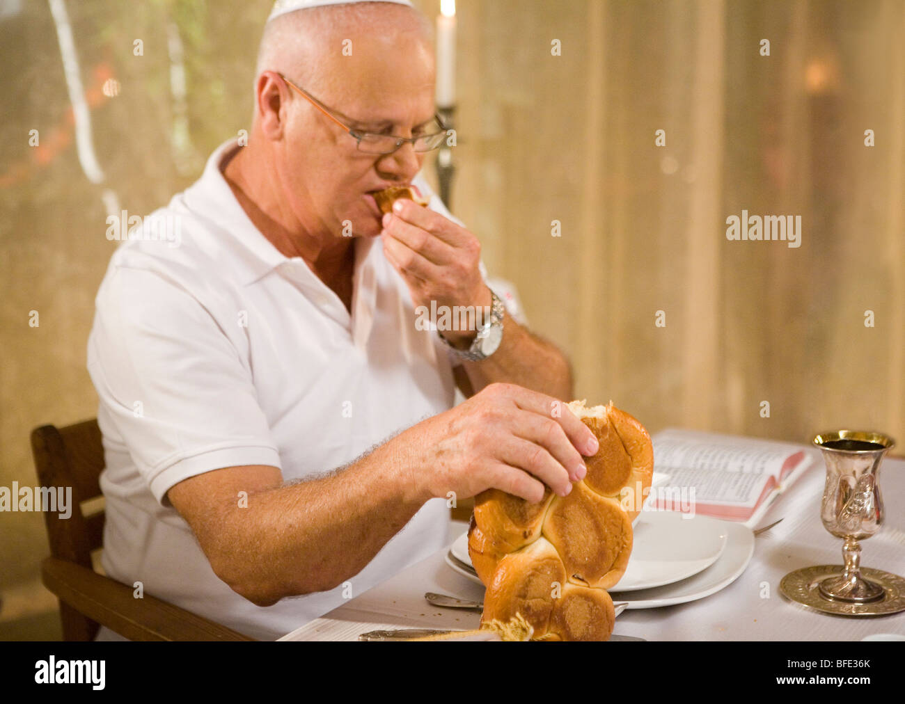 Familie essen judentum -Fotos und -Bildmaterial in hoher Auflösung – Alamy
