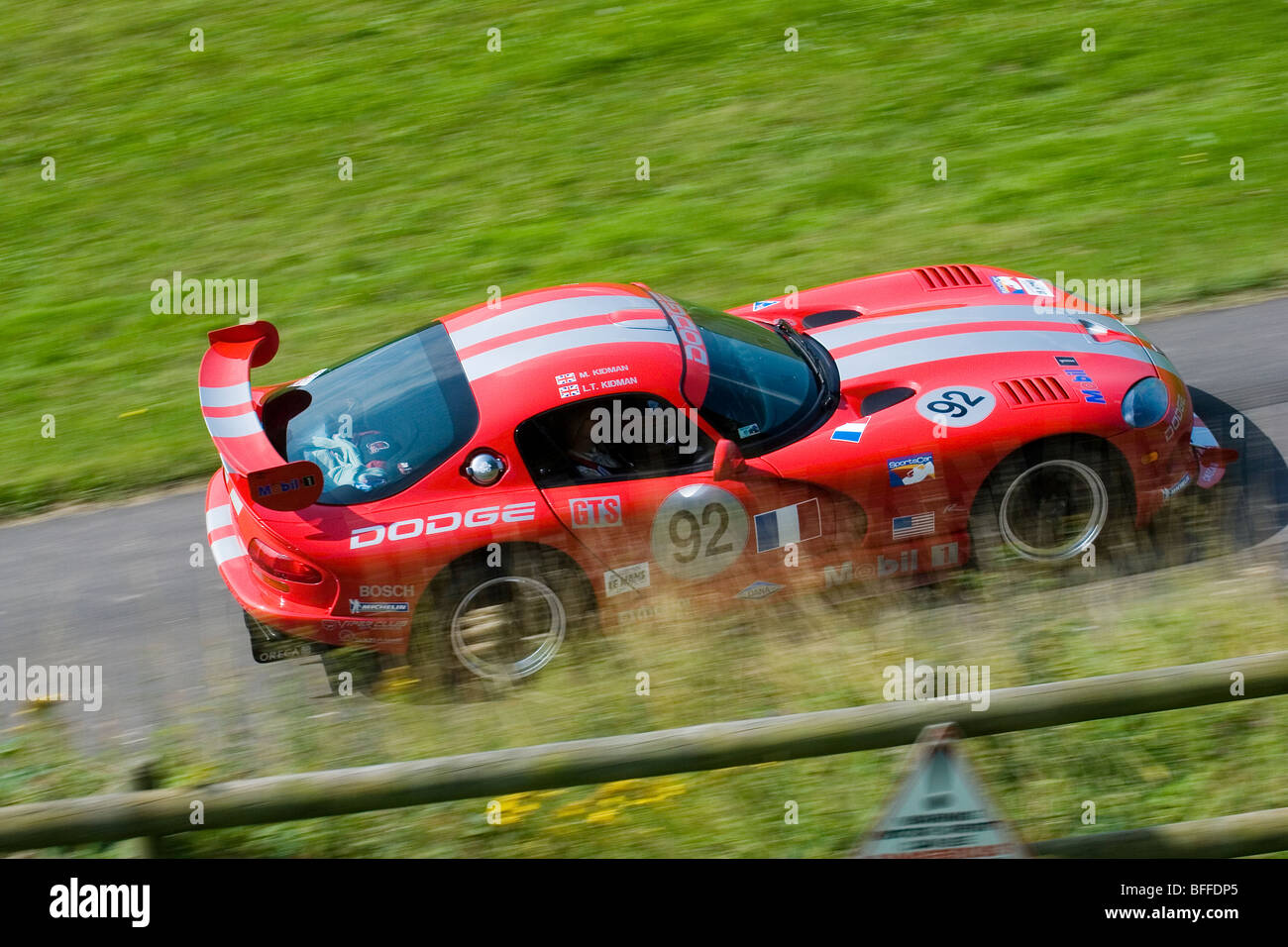 Moderner rennwagen -Fotos und -Bildmaterial in hoher Auflösung – Alamy