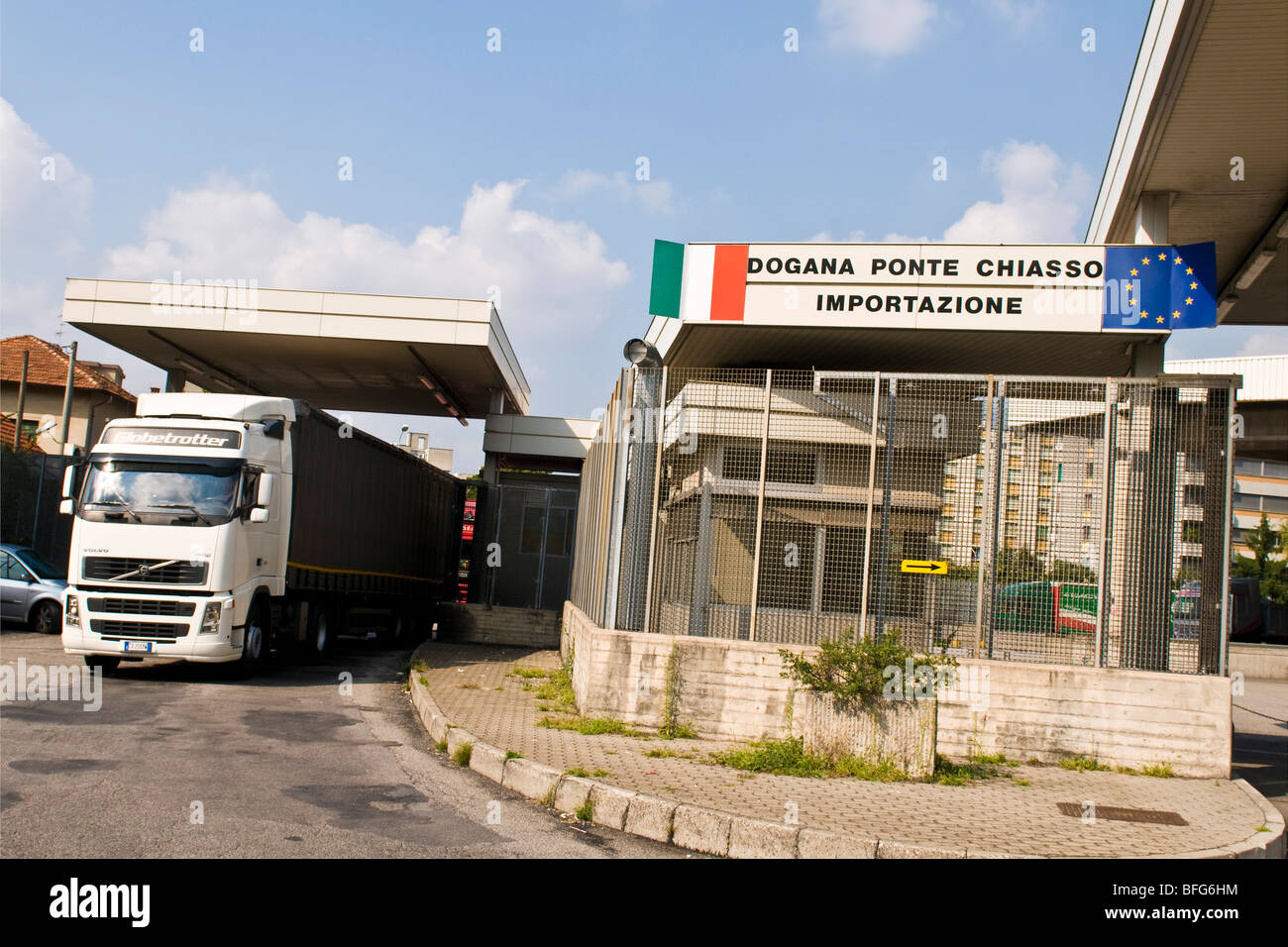 Zoll Ponte Chiasso, Como, Italien Stockfotografie - Alamy