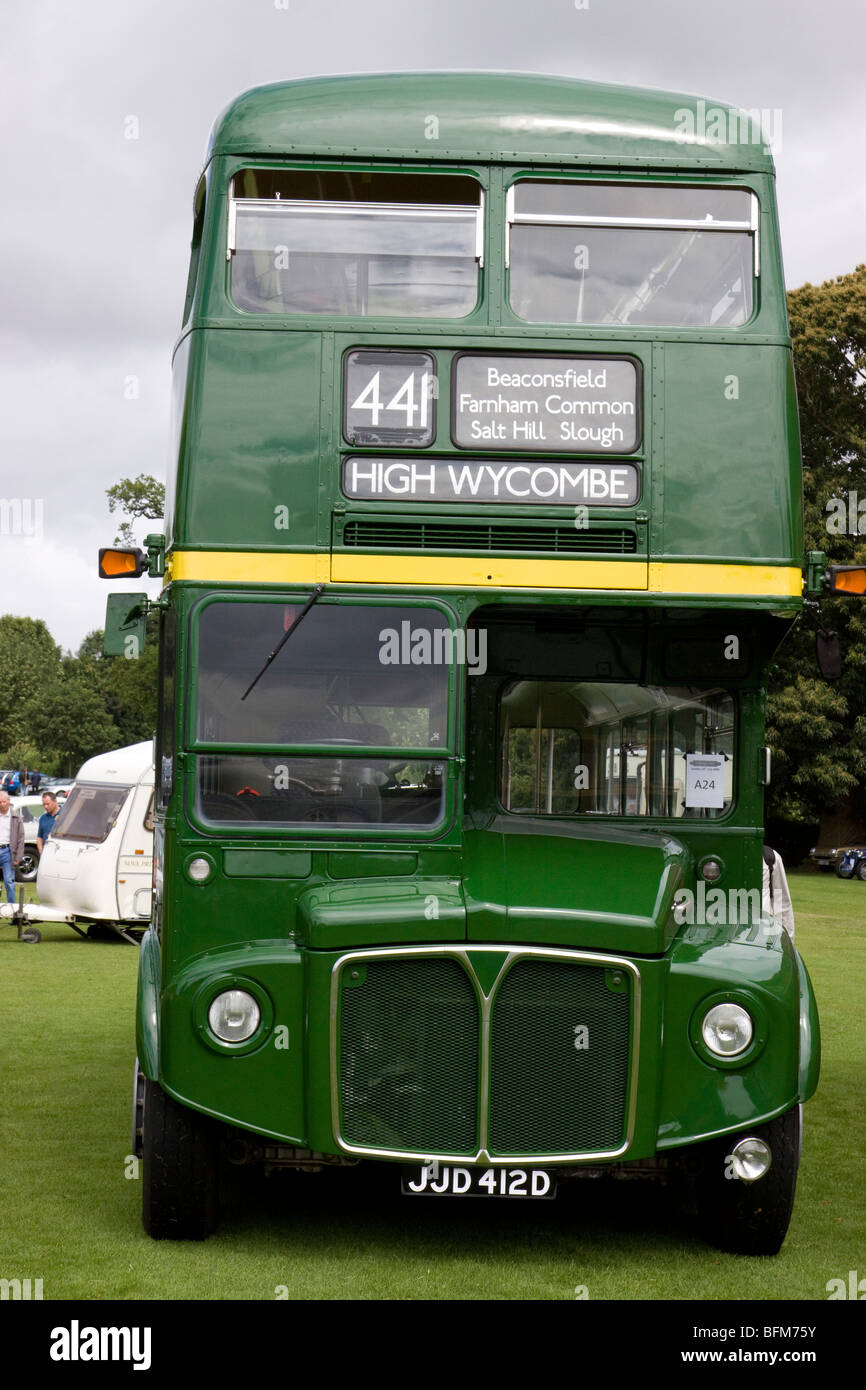Aec Routemaster Doppeldeckerbus Stockfotos und -bilder Kaufen - Alamy