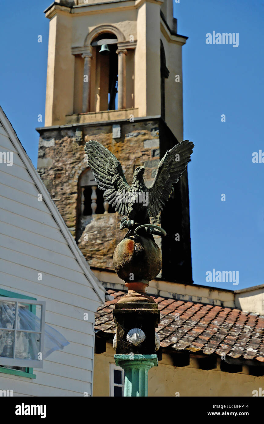 Stone eagle -Fotos und -Bildmaterial in hoher Auflösung – Alamy