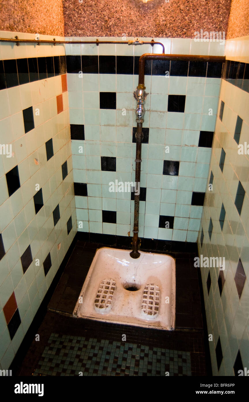 Toilette a la turque -Fotos und -Bildmaterial in hoher Auflösung – Alamy