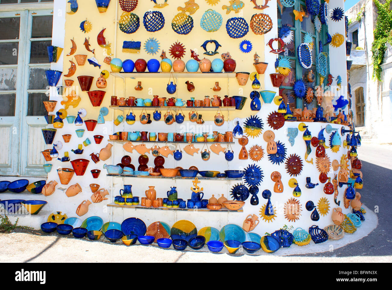 Greece handcraft -Fotos und -Bildmaterial in hoher Auflösung – Alamy