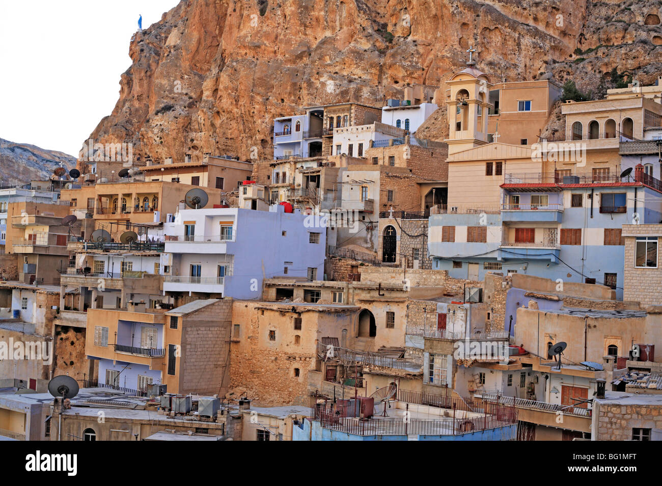 Malula (Maalula) Dorf mit dem Kloster Mar Sarkis (St. Sergius) auf ...