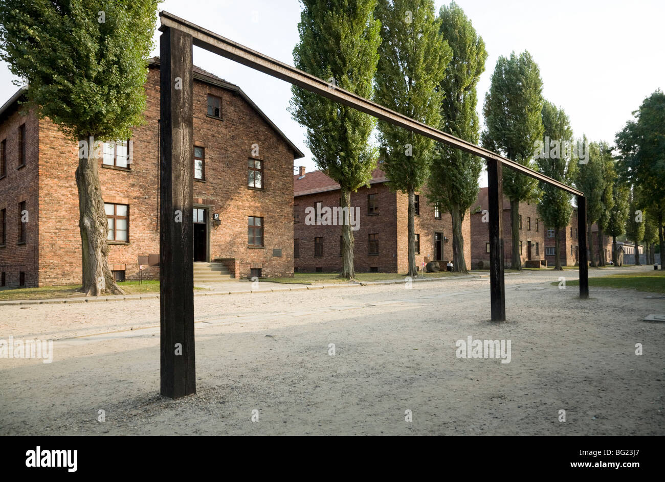 Der Galgen-Schiene, wo Gefangene gehängt / durch das SS-Auschwitz ...