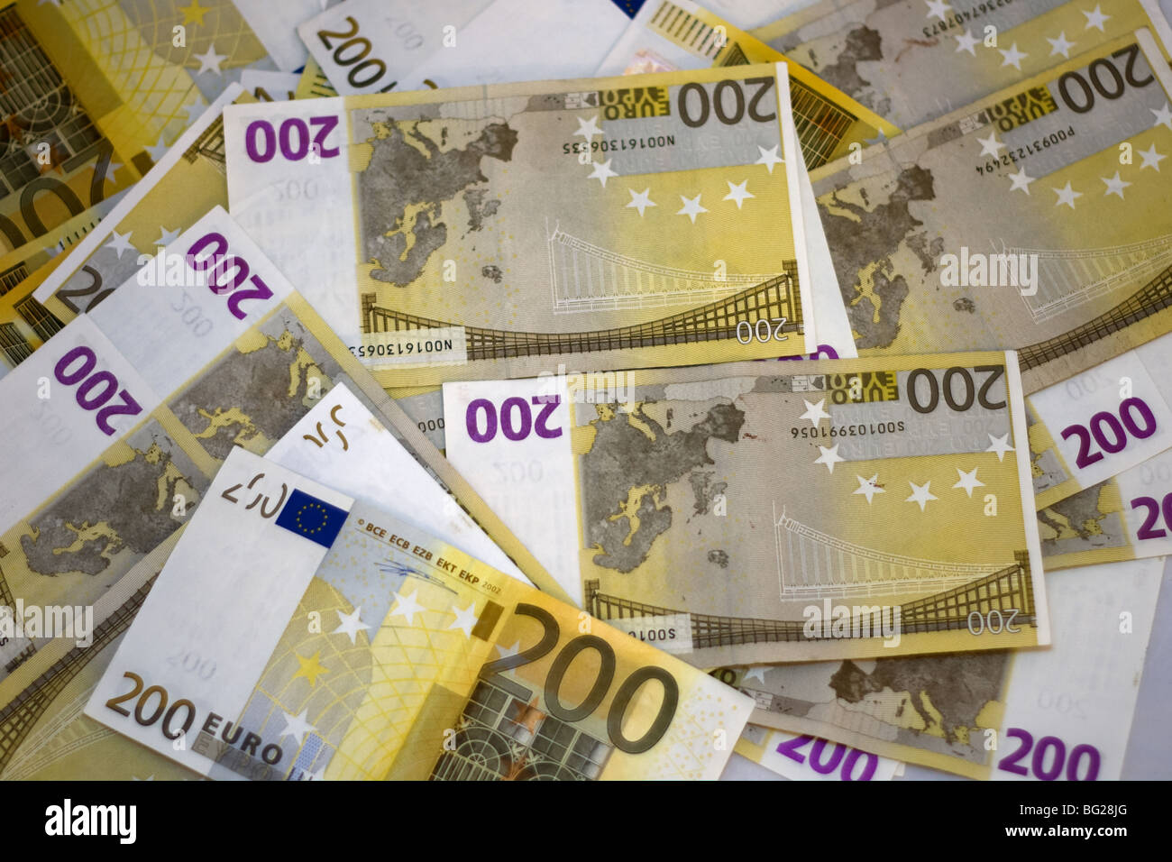 200 euro schein -Fotos und -Bildmaterial in hoher Auflösung – Alamy