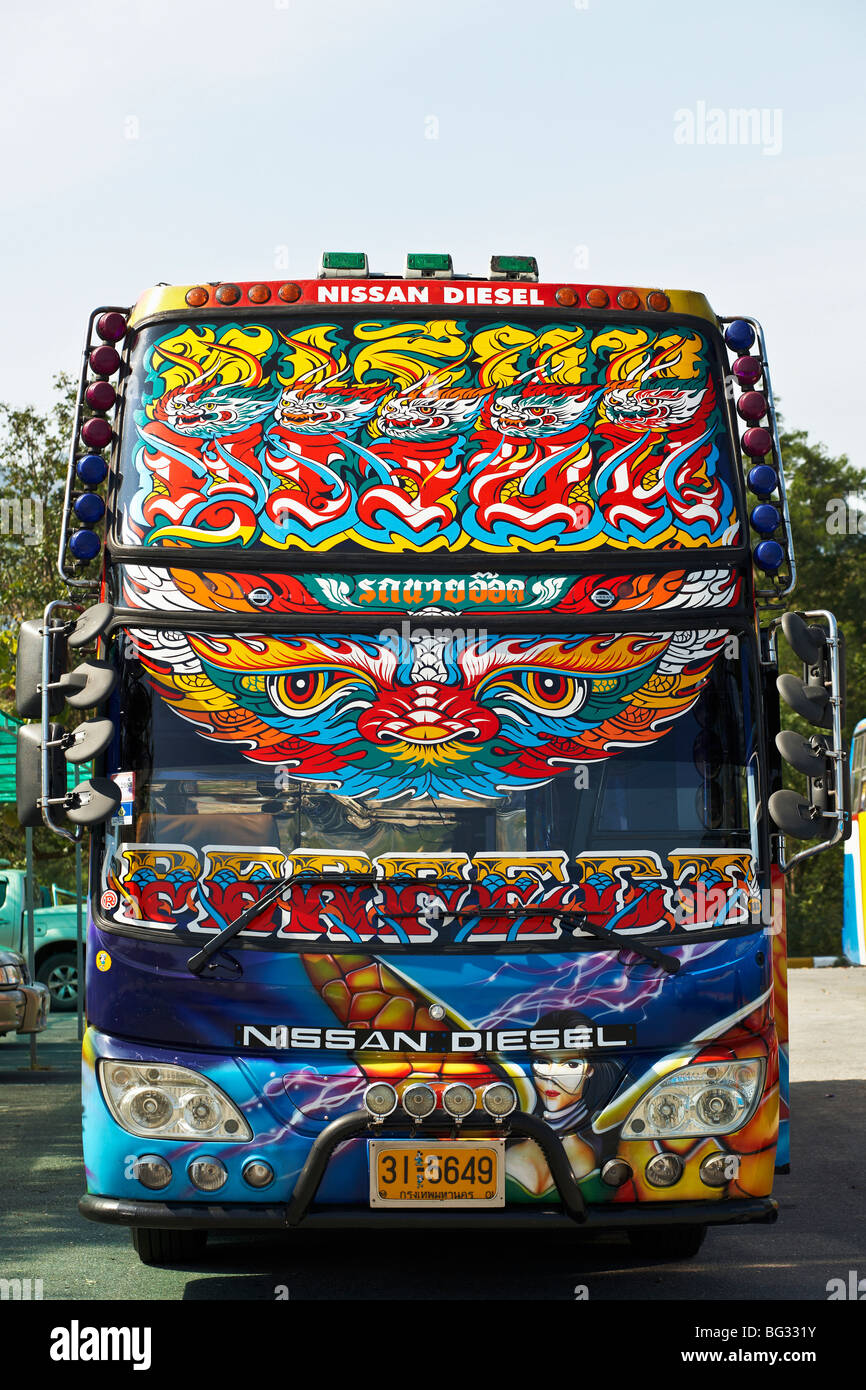 Thailand bus front windscreen -Fotos und -Bildmaterial in hoher ...