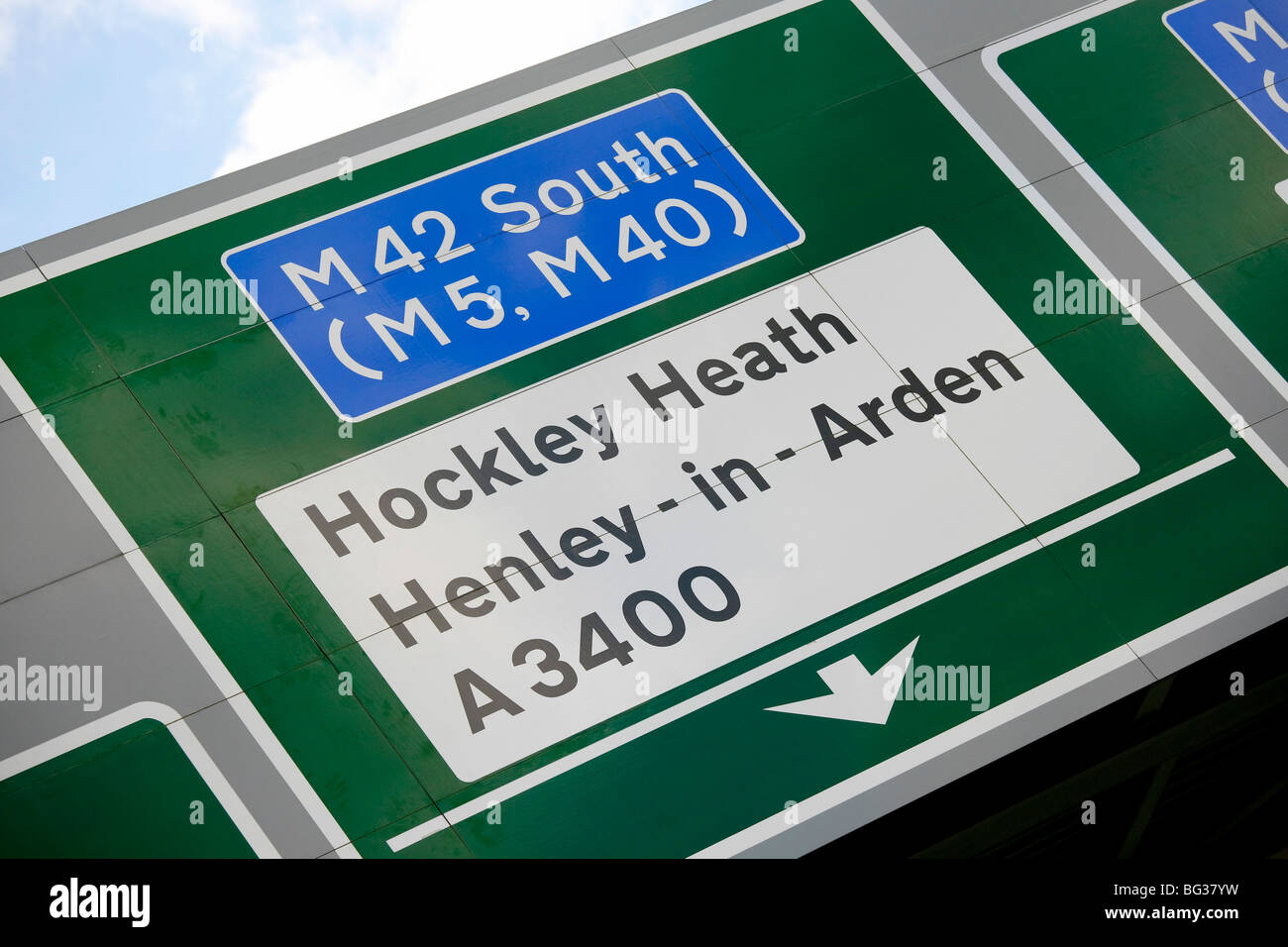Autobahn gantry schild -Fotos und -Bildmaterial in hoher Auflösung – Alamy