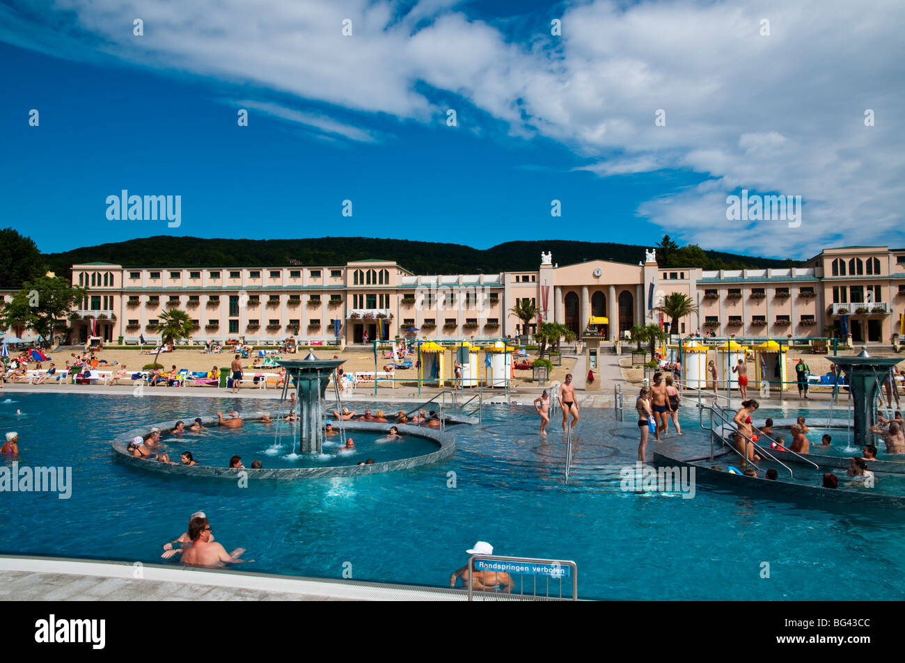 Thermalbecken, Strandbad, Baden Bei Wien, Niederösterreich, Österreich ...