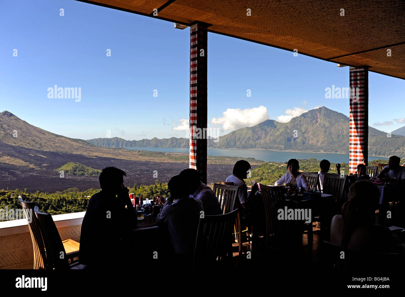 Gunung Batur Vulkan, Abang Vulkan und Lake Batur, Blick vom Restaurant ...