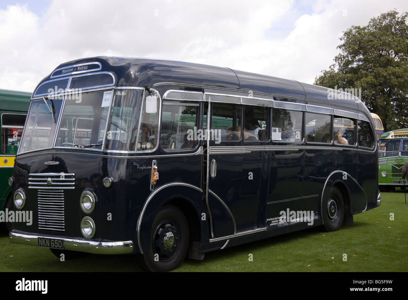 Klassischer commer bus -Fotos und -Bildmaterial in hoher Auflösung – Alamy