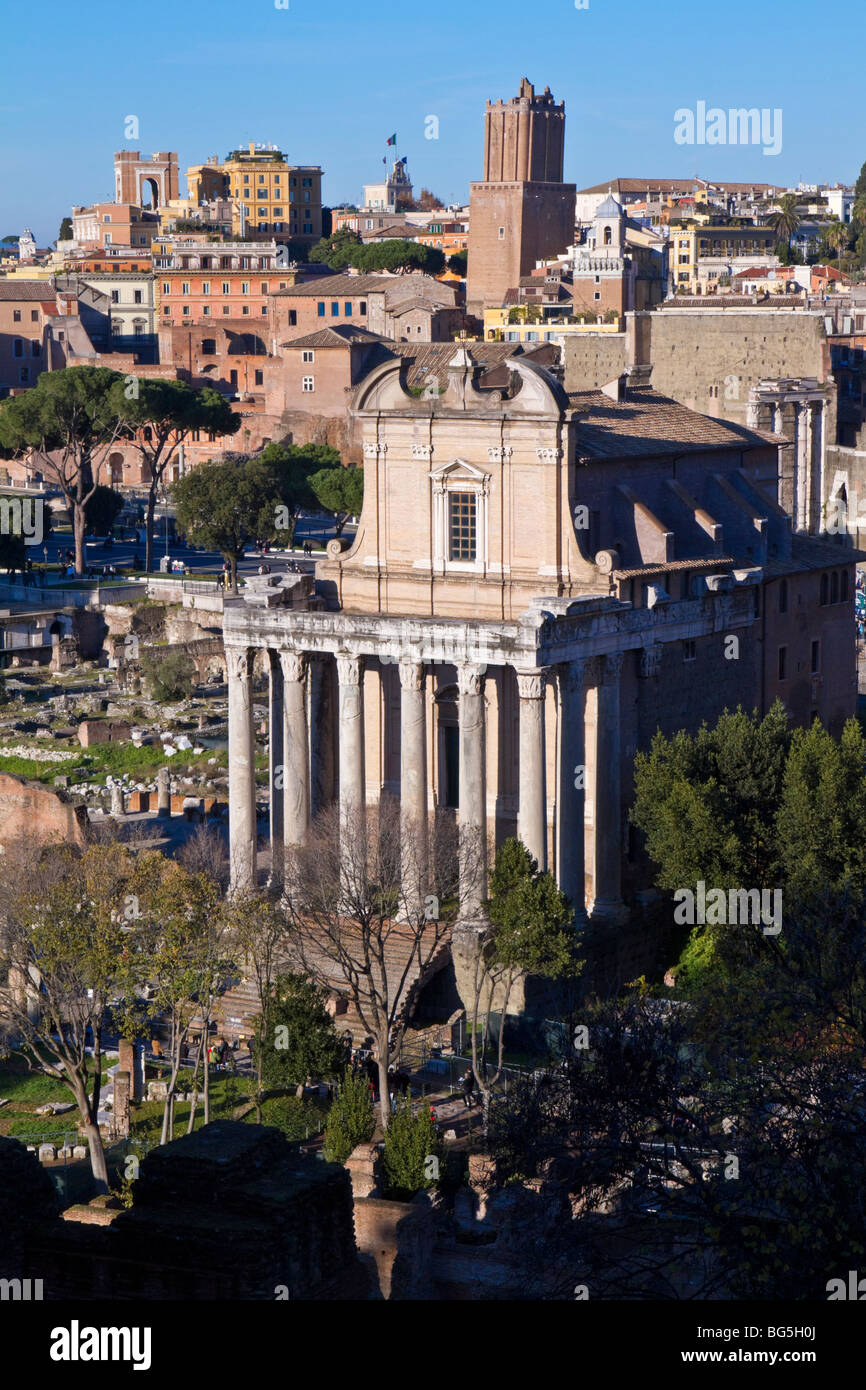 Antoninus und faustina tempel -Fotos und -Bildmaterial in hoher Auflösung – Alamy