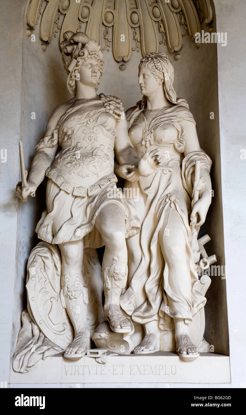 Wien - Statue der Tugend Stockfotografie - Alamy